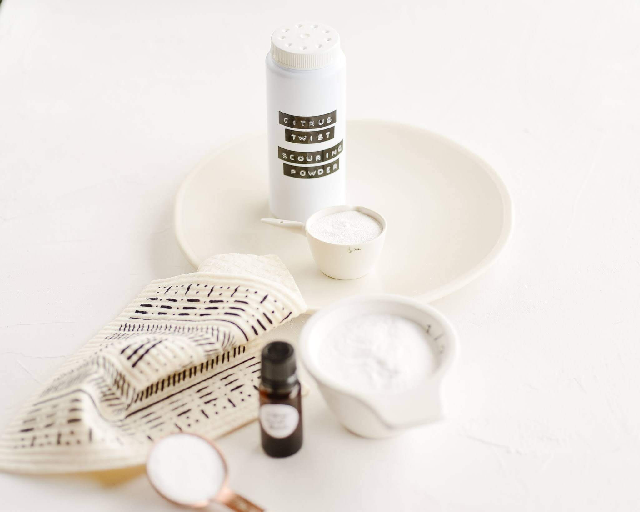 | DIY Lemon Scouring Powder | Optimum Health, Canada